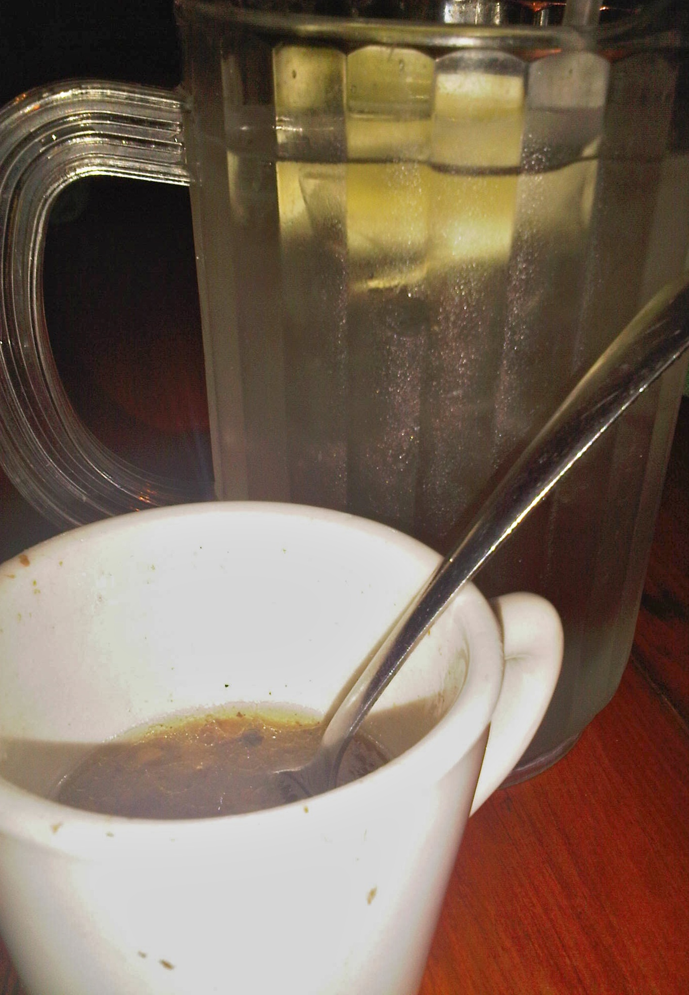 Longhorn Cattle Company bean soup and water Nov 2010 – Beth Partin ...